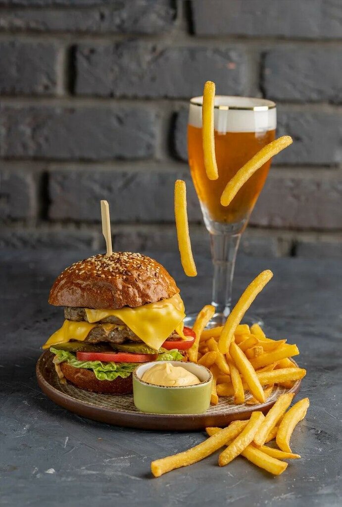 Bar Все свои, гастробар, Soçi, foto