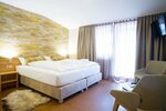 Basic Holiday Appartments (Salzburg, Zell am See), otel  Zell am See'den