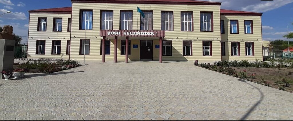 Ortaokul S. Zhaksugulov School, Batı Kazakistan eyaleti, foto