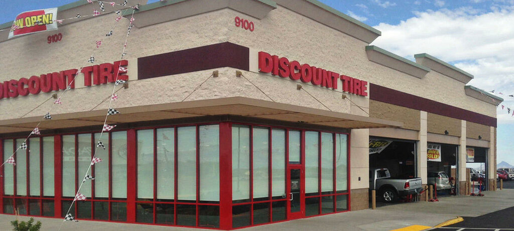Jant ve lastikçiler Discount Tire, Arizona Eyaleti, foto