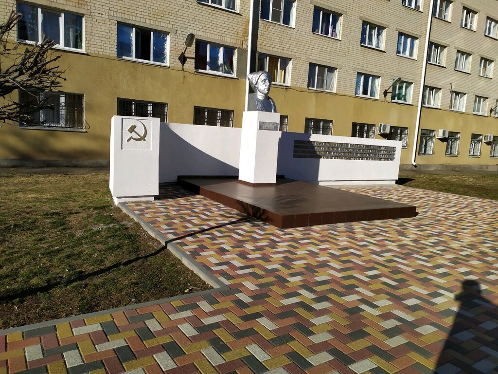 Anıt, heykel Михаил Морозов, Stavropol, foto