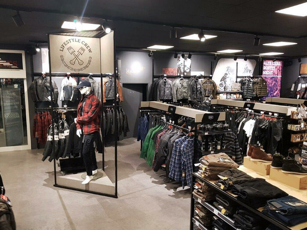 Motosiklet yedek parçaları Polo Motorrad Store Oldenburg, Oldenburg, foto