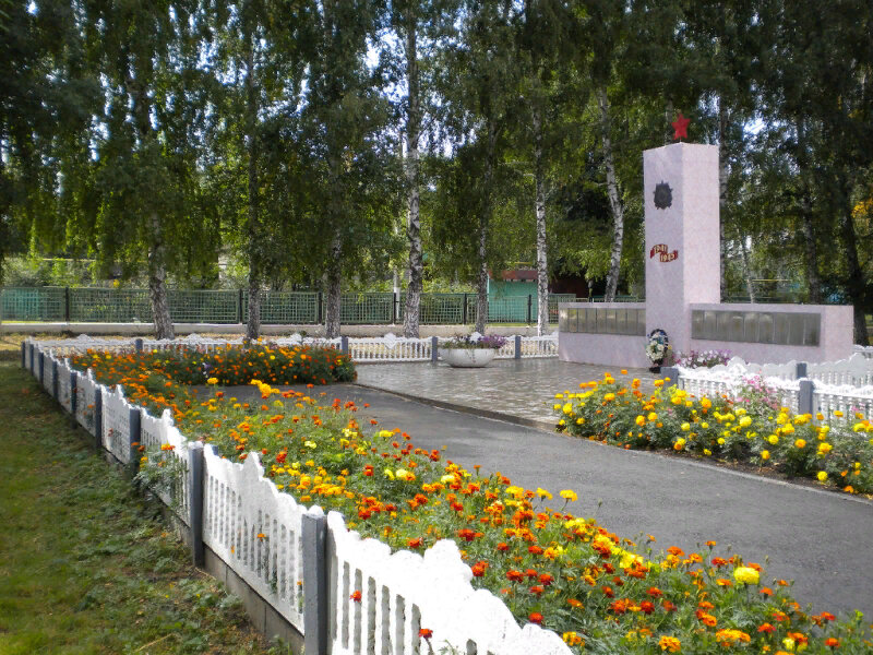 Anıt, heykel Погибшим в Великой Отечественной войне 1941-1945 гг., Lipetskaya oblastı, foto