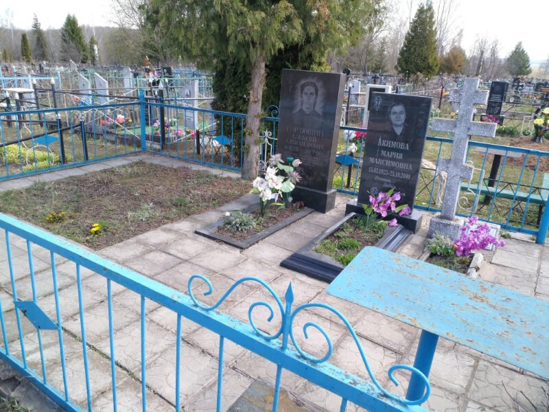 Ünlü kişilerin mezarları Рядовой контрактной службы А.А. Гордюшин, Orel, foto
