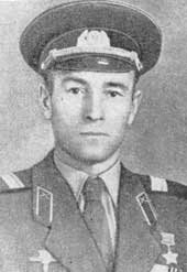Anıt levhası, anıt taş Кашинцеву Алексею Григорьевичу, Kostromskaya oblastı, foto