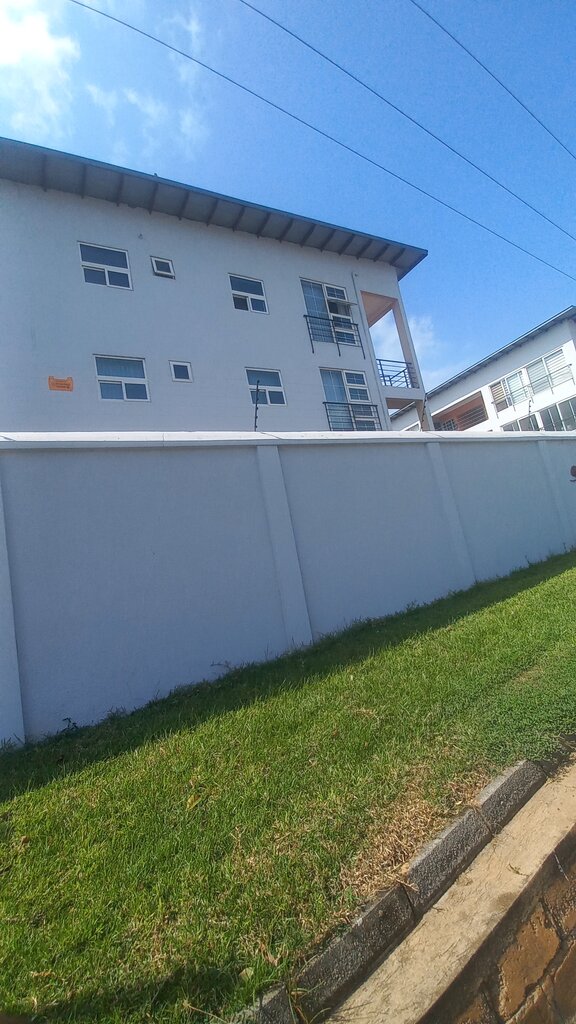 Emlak ofisi Imperial Homes, Akra, foto