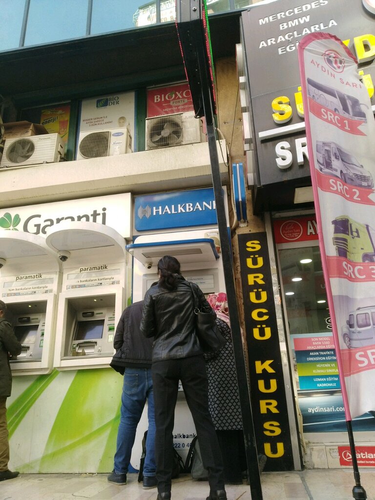 ATM'ler Halkbank ATM, İstanbul, foto