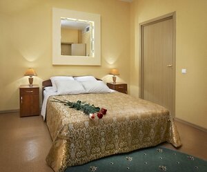 Avs Hotel (Respublikanskaya Street No:1А, Yekaterinburg), otel  Yekaterinburg'dan