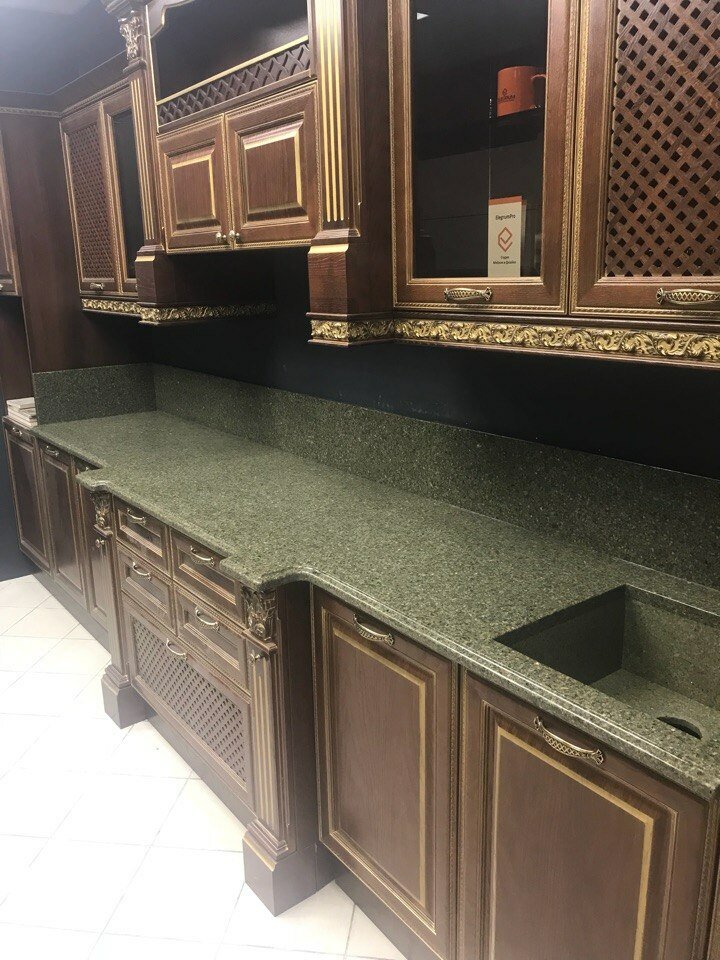 Taş ürünler ve yapılar ROCCOstone, Saint‑Petersburg, foto