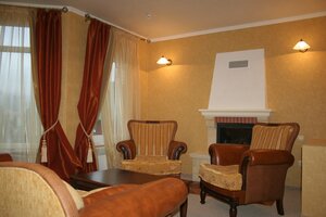 Hotel Bukovel (Ivano-Frankivska Region, Yaremchanska miska rada, selo Polianytsia, Hirskolyzhnyi kurort Bukovel), otel  Yaremcha'dan