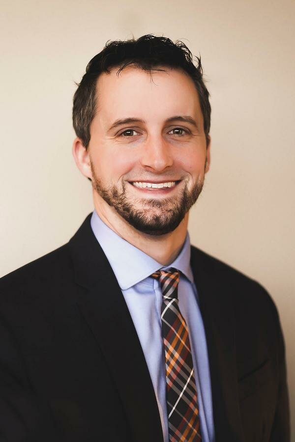 Yatırım fonu firmaları Edward Jones - Financial Advisor: Nate Nelson, Cfp®, Michigan Eyaleti, foto