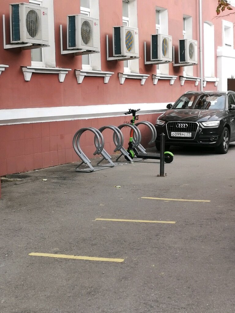 Bisiklet park yerleri Bicycle stand, Moskova, foto
