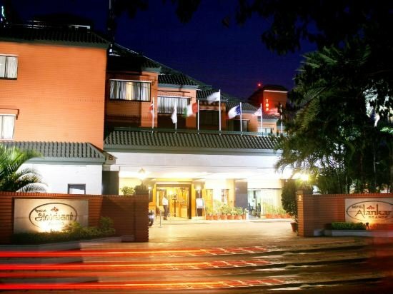 Otel Hotel Alankar Grande, Koyamutthur, foto