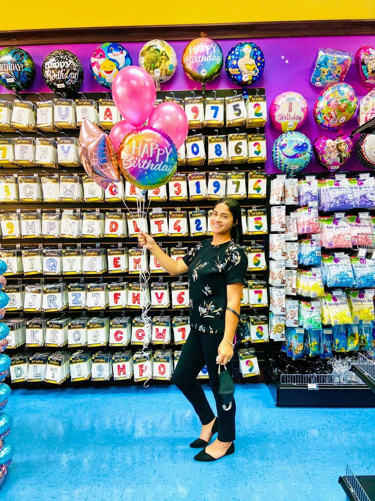 Yapay çam ağaçları ve süsleri Party Expo, Orlando, foto