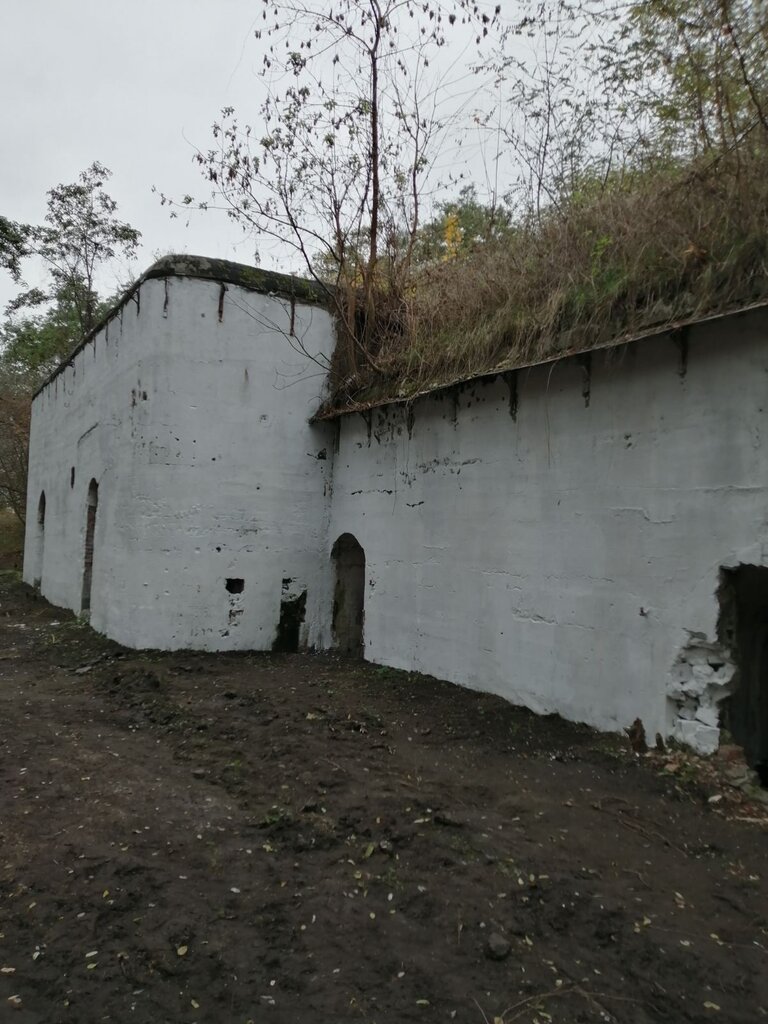 Müzeler ve sanat galerileri Казарменный форт БВ, Brest, foto