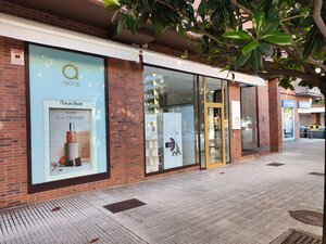 Aloval Estética (Comunidad Autónoma de Asturias, Asturias, Gijon, Gijón, Calle Anselmo Solar), güzellik salonu  Xixón'dan