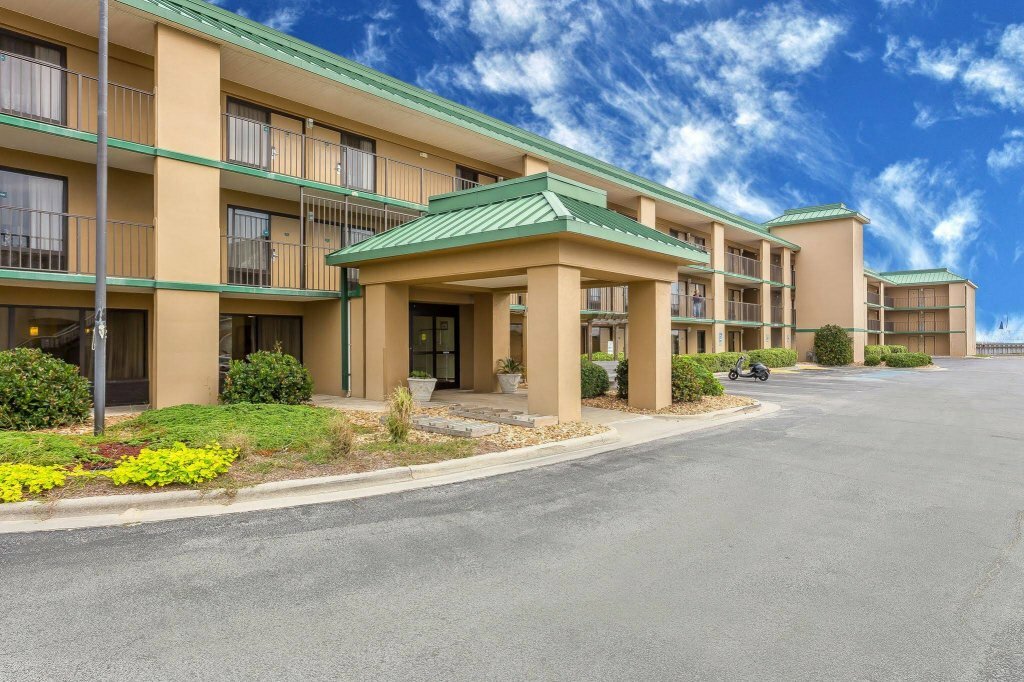 Otel Quality Inn Carolina Oceanfront, Kill Devil Hills, foto