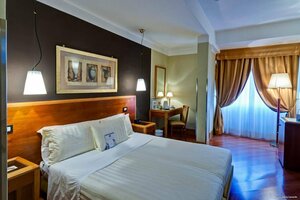 The Spring House Hotel Rome Vatican, Tapestry Collection Hilton (Via Mocenigo No:7, Rome), otel  Roma'dan