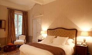 Hostellerie de l'Abbaye de La Celle (Provence-Alpes-Côte d'Azur, Var, Arrondissement de Toulon, Cuers, Place Général de Gaulle, 10), otel