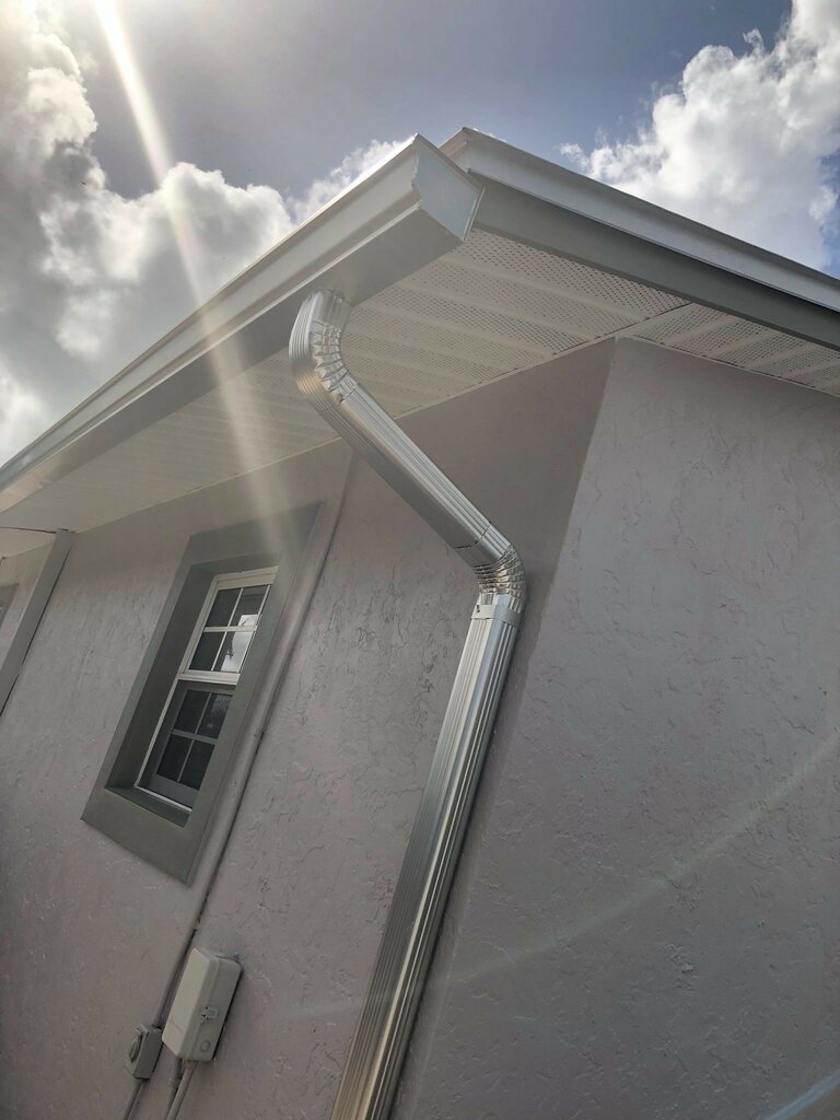 Temizlik şirketleri K & B Seamless Gutters Inc, Pompano Beach, foto