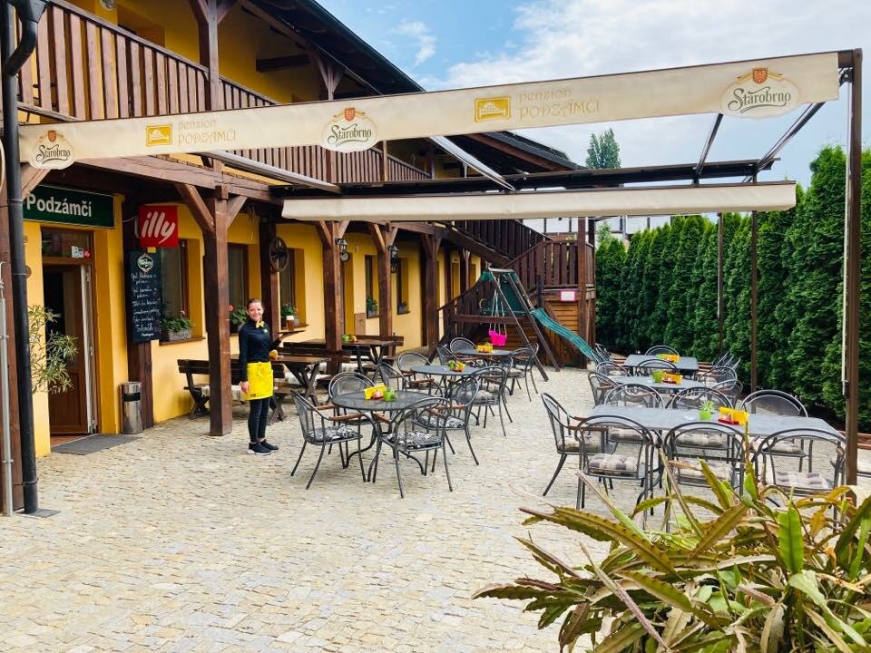 Bowling salonları Penzion Podzámčí, Güney Moravya Bölgesi, foto