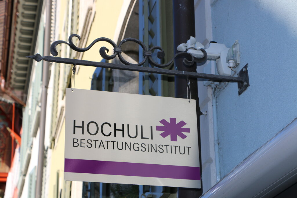Cenaze hizmetleri Hochuli Bestattungsinstitut, Aarau, foto