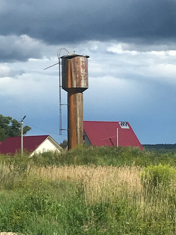 Mühendislik altyapısı Водонапорная башня, Kalujskaya oblastı, foto