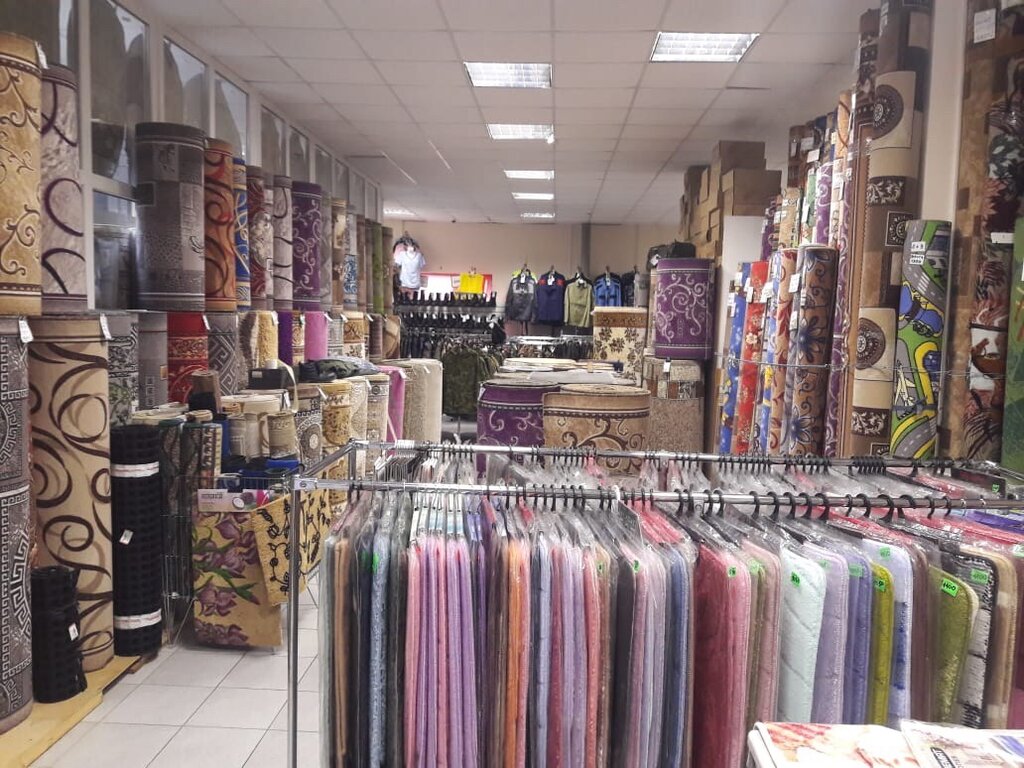 Askeri malzemeler Торговый центр Мир, Belgorodskaya oblastı, foto