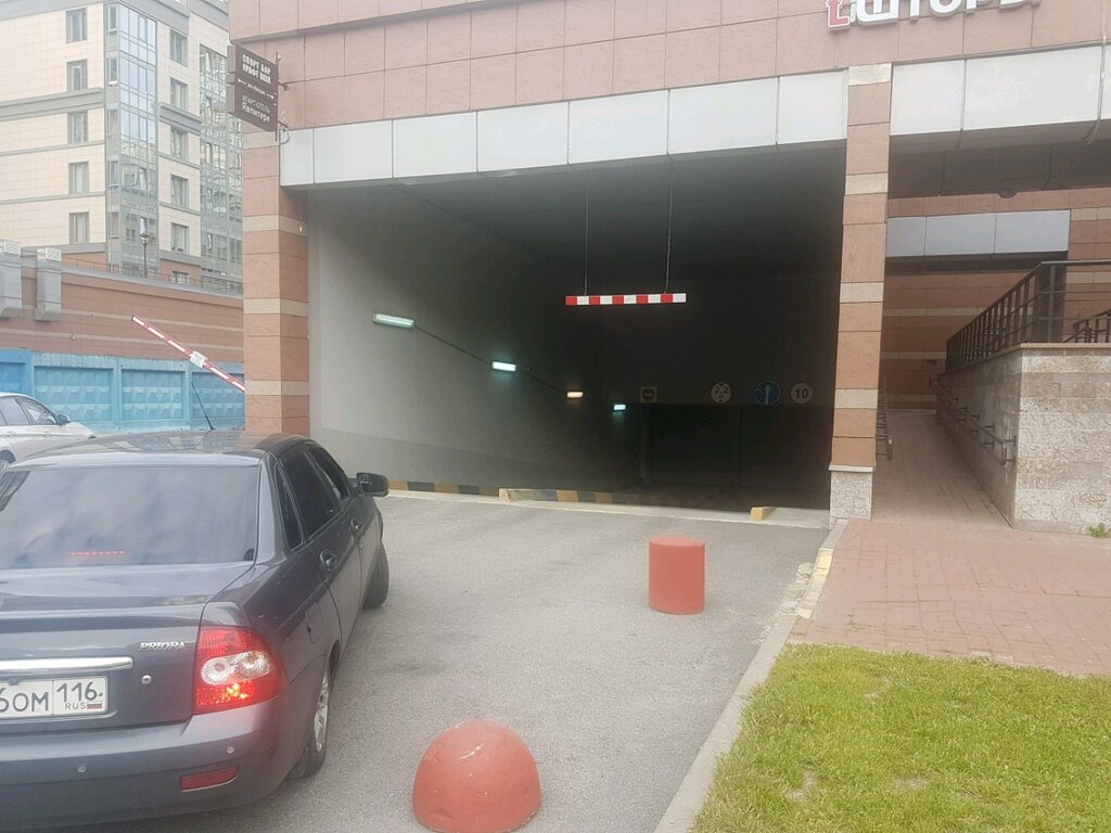 Otoparklar Подземная парковка ЖК Граф Орлов, Saint‑Petersburg, foto