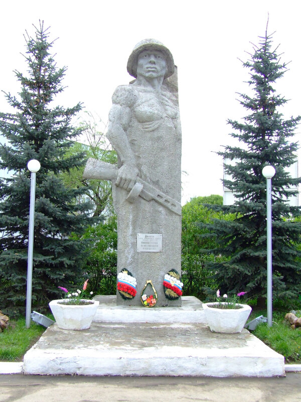 Anıt, heykel И.И. Новоженов, Teykovo, foto