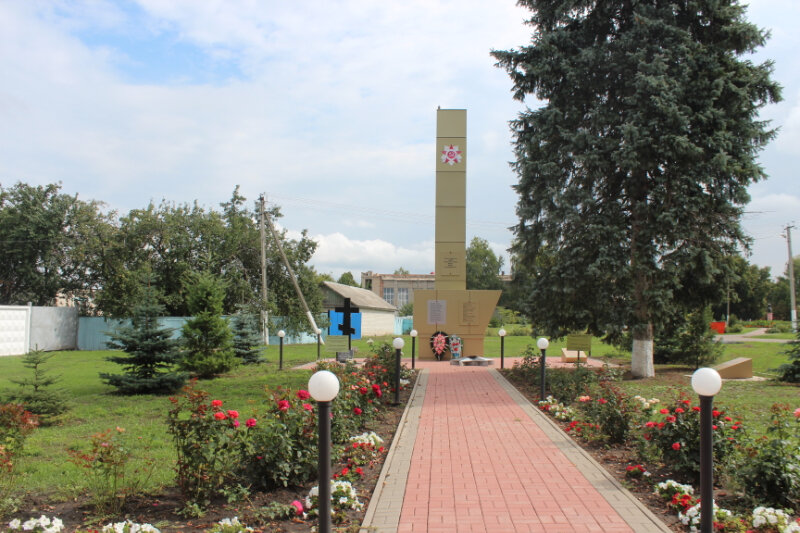 Anıt, heykel Мемориал Великой Отечественной войны, Belgorodskaya oblastı, foto