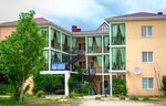 Hotel Obry (Набережная улица No:3/16, село Штормовое), otel  Kırım Cumhuriyeti'nden