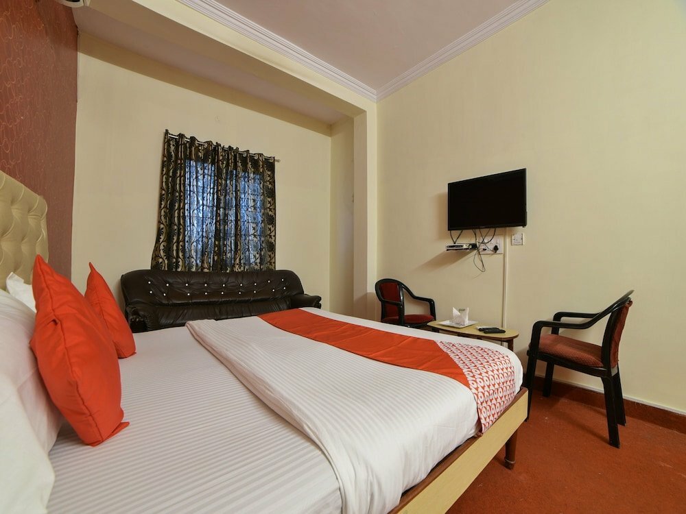 Otel Oyo 10599 Hotel R Inn Residency, Haydarabat, foto
