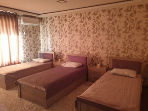 Komfort Gold Guest House (Alisher Navoi Avenue No:11, Karshi), otel  Karşı'dan