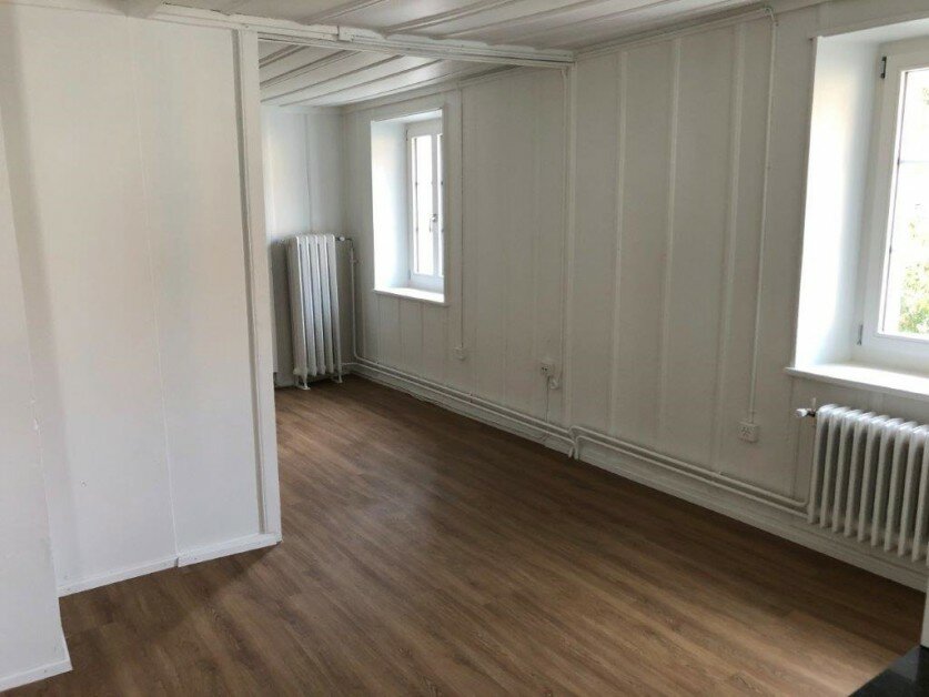 Arazi dizisi Pfister Robert AG, Bern, foto