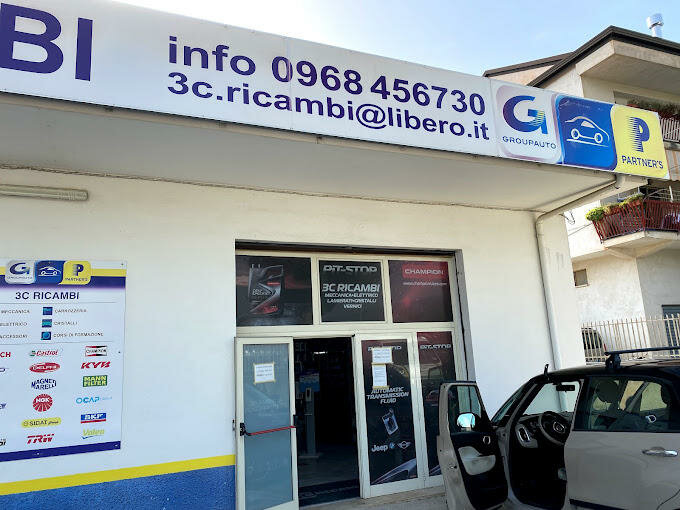 Oto aksesuarları 3c Ricambi di Colapristi Vincenzo, Calabria, foto