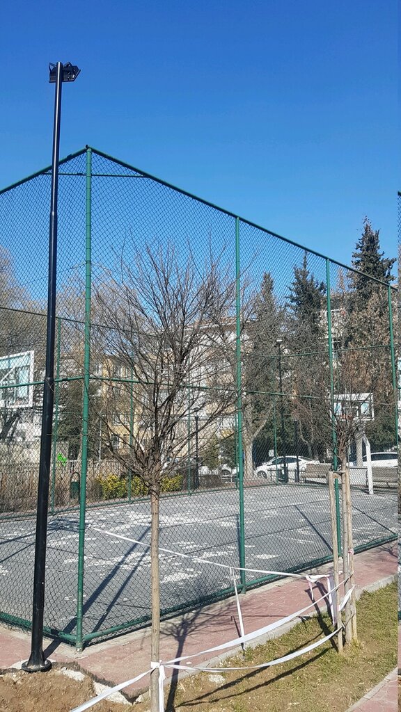 Spor alanı Ördekli Parkı Basketbol Alanı, Ankara, foto