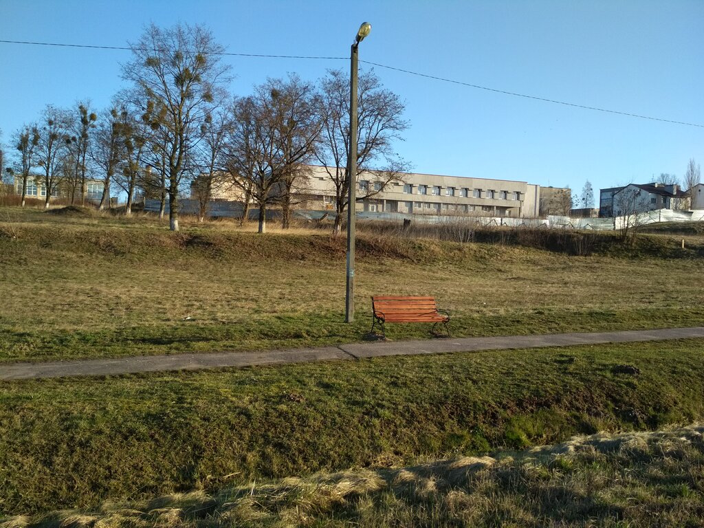 Kültür ve eğlence parkları Shkolny Square, Grodnenskaya oblastı, foto
