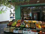 Vegetables and fruits (Beıbitshilik kóshesi No:25/2), manavlar  Astana'dan
