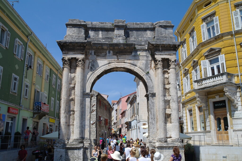 Turistik yerler Arch, Pula, foto