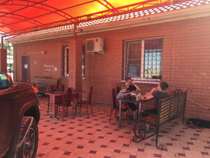 Уютный уголок (Nekrasova Street No:с63, posyolok Komsomolskiy), kafe  Kalmukya'dan
