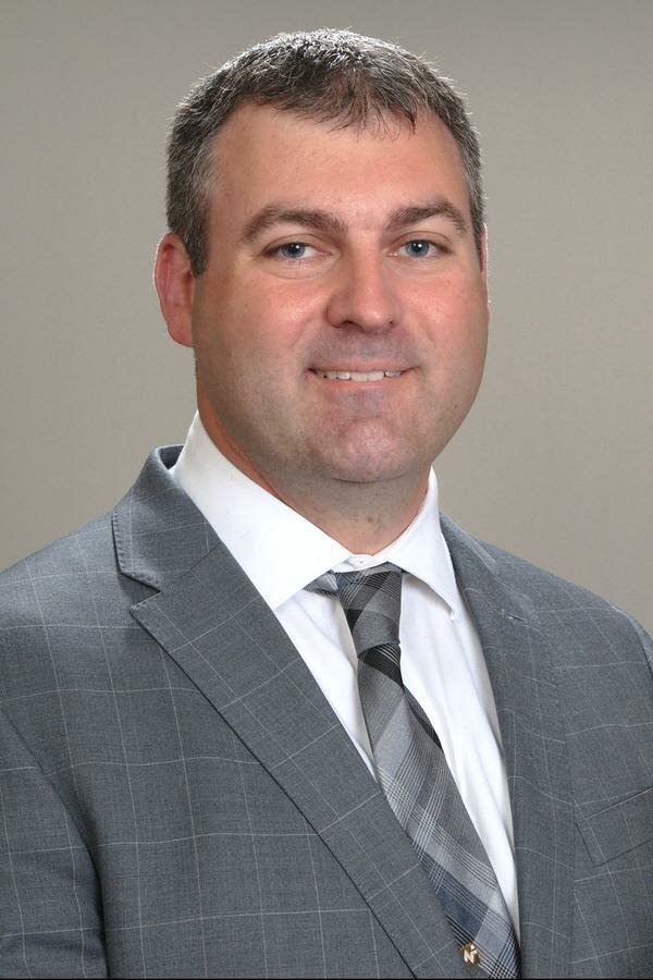 Yatırım fonu firmaları Edward Jones - Financial Advisor: Bryan P Farrell, Chicago, foto