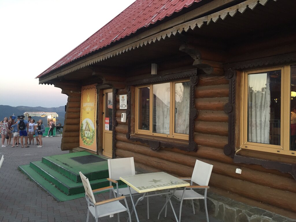 Restoran Ресторан Орлиное гнездо, Krasnodarski krayı, foto