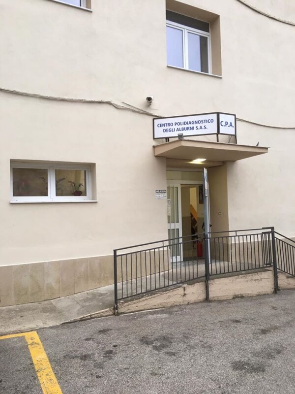 Tıp merkezleri ve klinikler Centro Polidiagnostico degli Alburni, Campania, foto