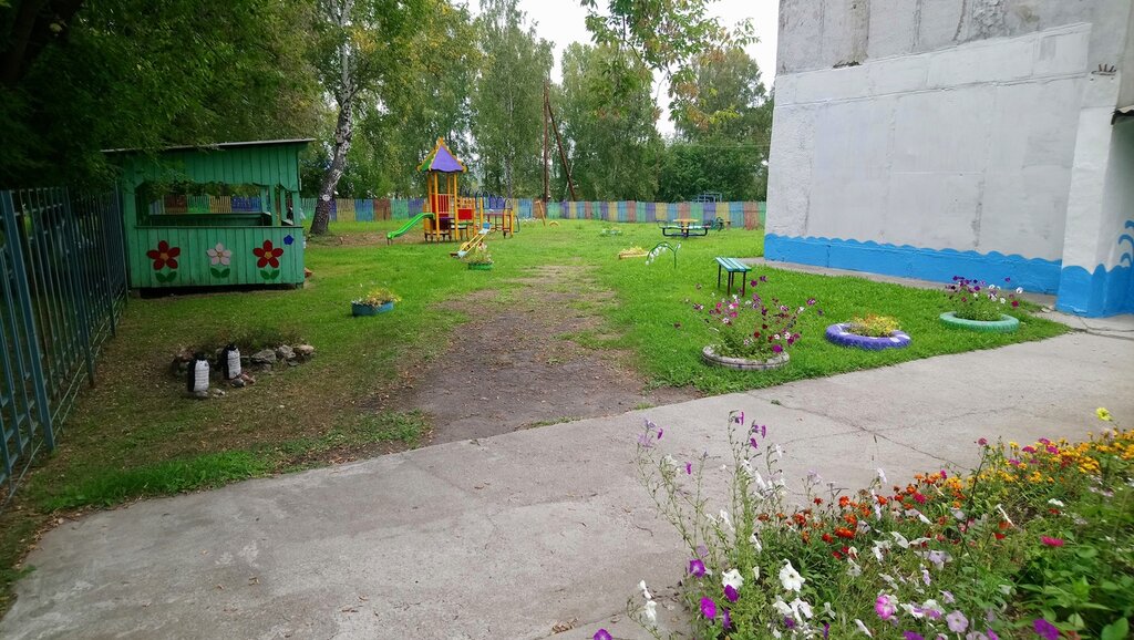 Ortaokul Munitsipalnoye kazennoye obshcheobrazovatelnoye uchrezhdeniye Baltinskaya srednyaya obshcheobrazovatelnaya shkola Moshkovskogo rayona, Novosibirskaya oblastı, foto