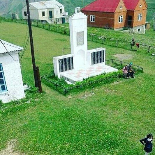 Anıt, heykel Павшим в Великой Отечественной войне, Dağıstan, foto