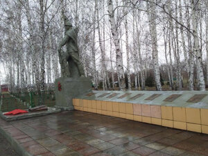 Воинам, погибшим в годы Великой Отечественной войны 1941-1945 гг. (Altai Territory, Mamontovskiy rayon, selo Ostrovnoye), anıt, heykel  Altayski krayından