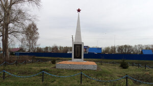 Воинам, погибшим в годы Великой Отечественной войны (Tambov Region, Staroyuryevskiy munitsipalny okrug, selo Popovka), anıt, heykel  Tambovskaya oblastından