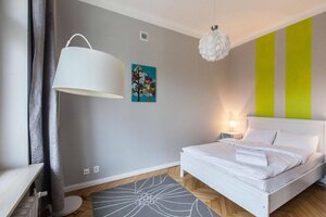 Apartment4you Wilcza (Masovian Voivodeship, Powiat Wołomiński, Ząbki, ulica Kolejowa), otel  Varşova'dan