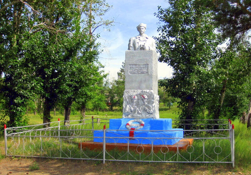 Anıt, heykel Ф.А. Погодаев, Sretensk, foto